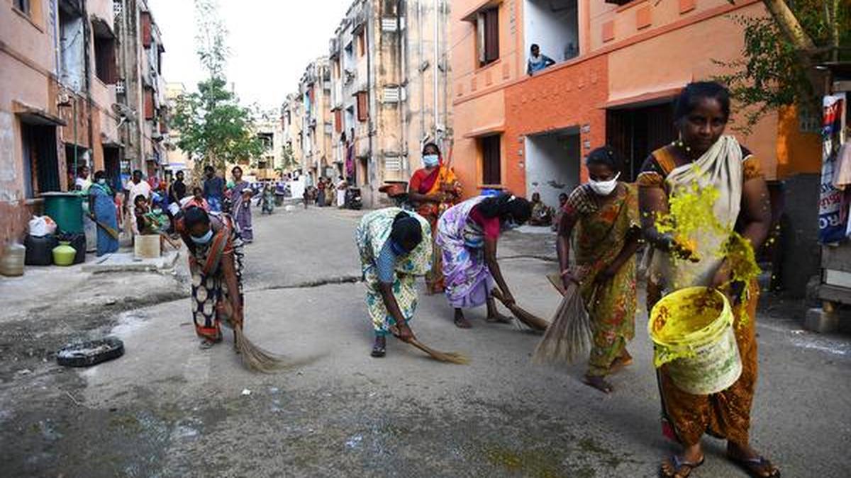 Women of Chennai's Kannagi Nagar turn COVID-19 warriors - The Hindu