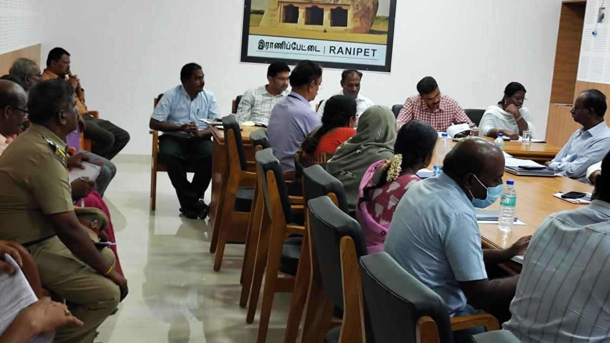 Ranipet gets Green Committee to prevent illegal felling of trees - The ...