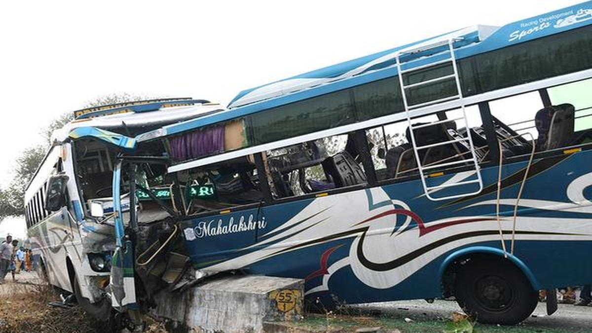 Three killed in road accident near Kilithanpattarai - The Hindu