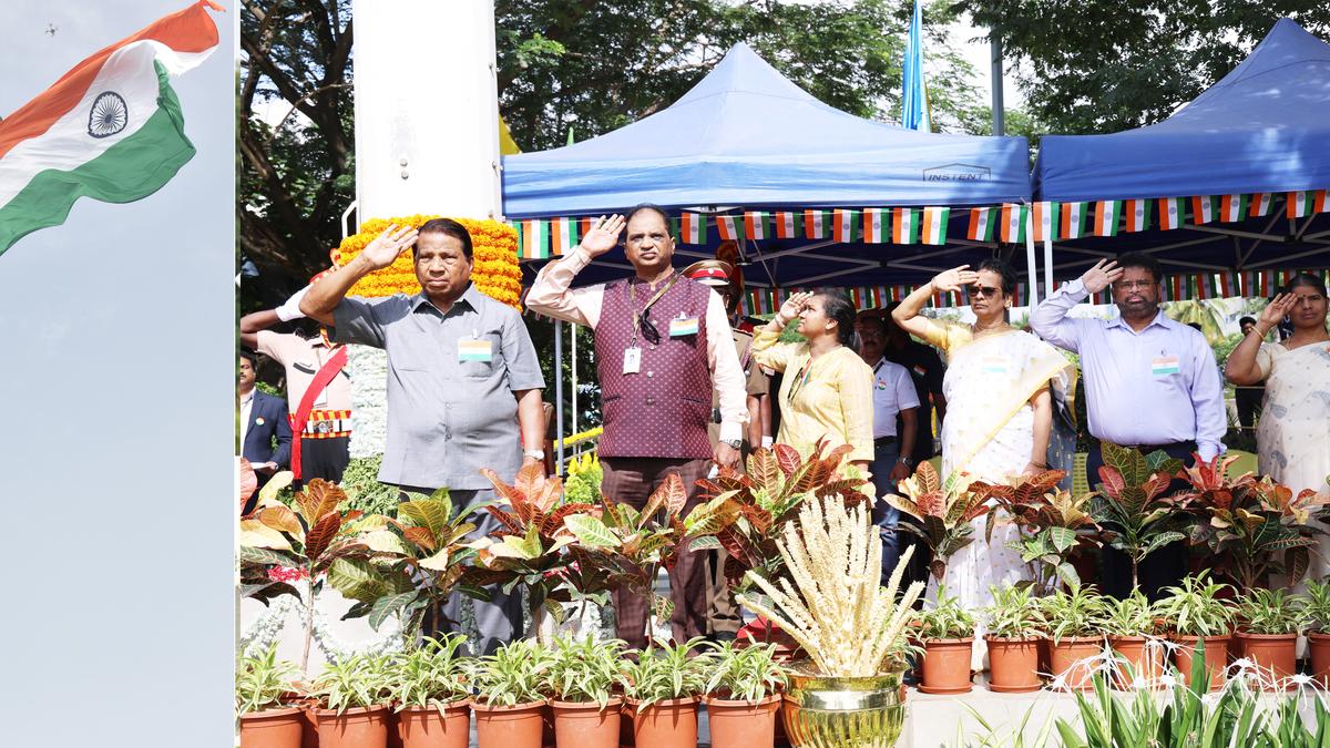 Benefits of growth should reach everyone, says VIT Chancellor - The Hindu