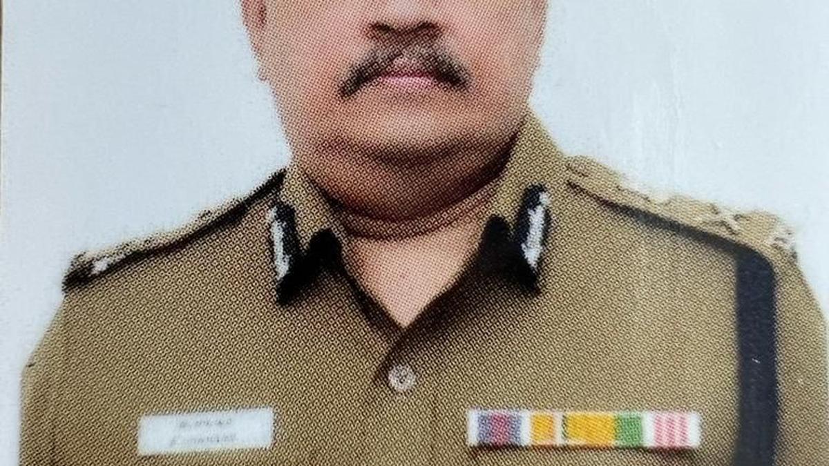 27 Tamil Nadu police officers get President’s medals - The Hindu