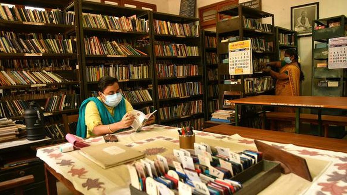 Vellore’s oldest library reopens - The Hindu