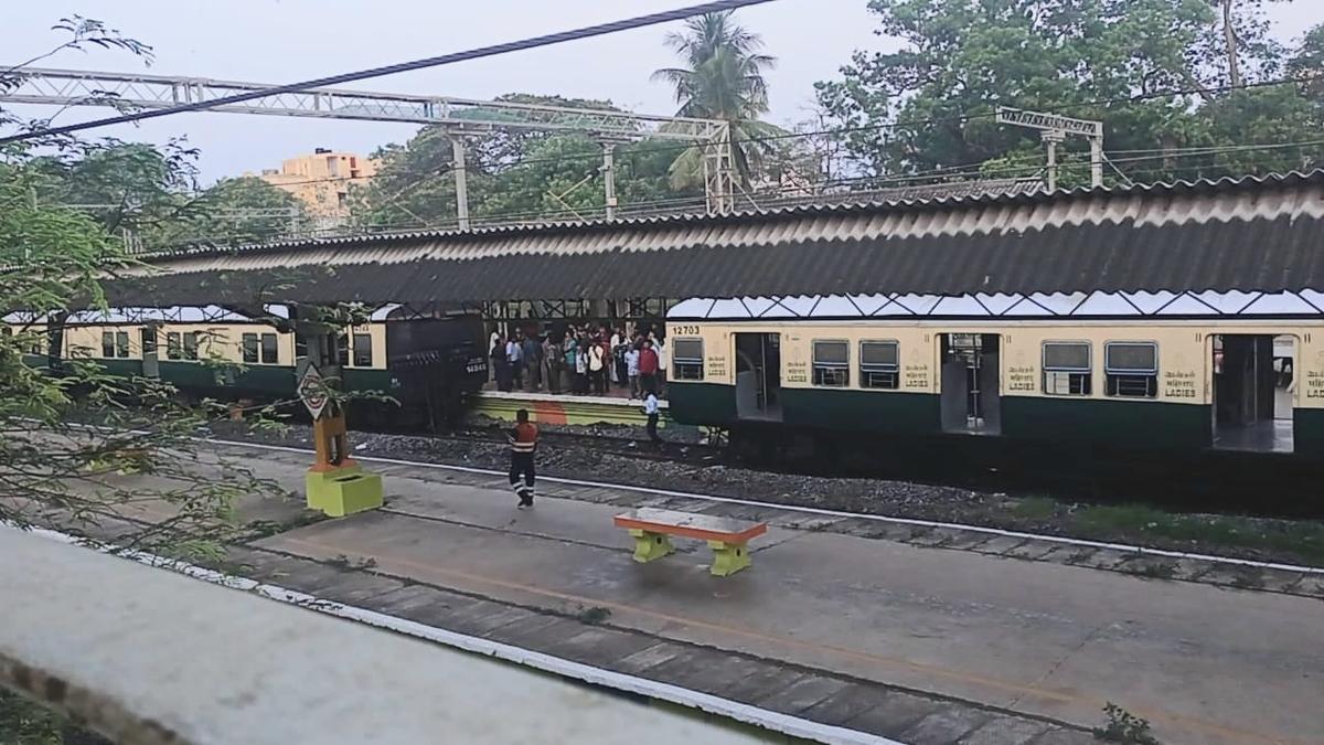 EMU train coach detached at Saidapet Railway Station, causes delay in ...