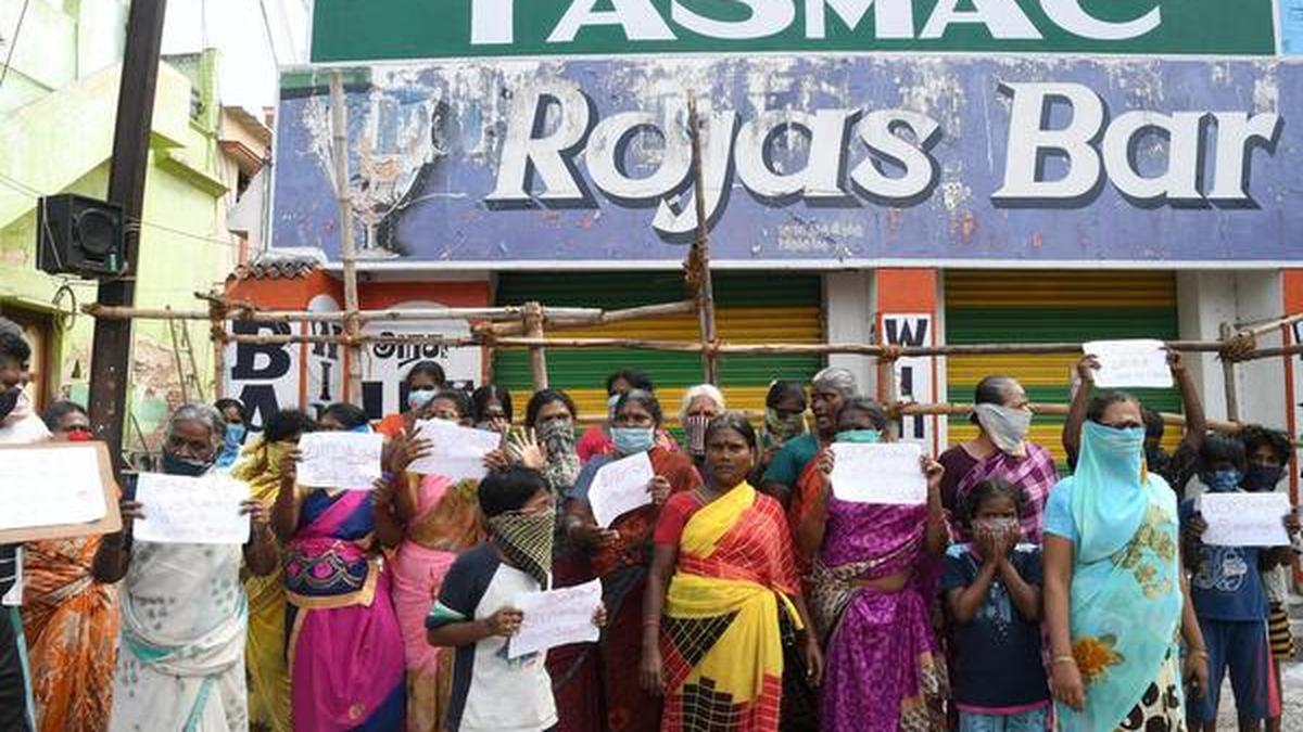 Women tremble as Tasmac outlets reopen in Madurai - The Hindu