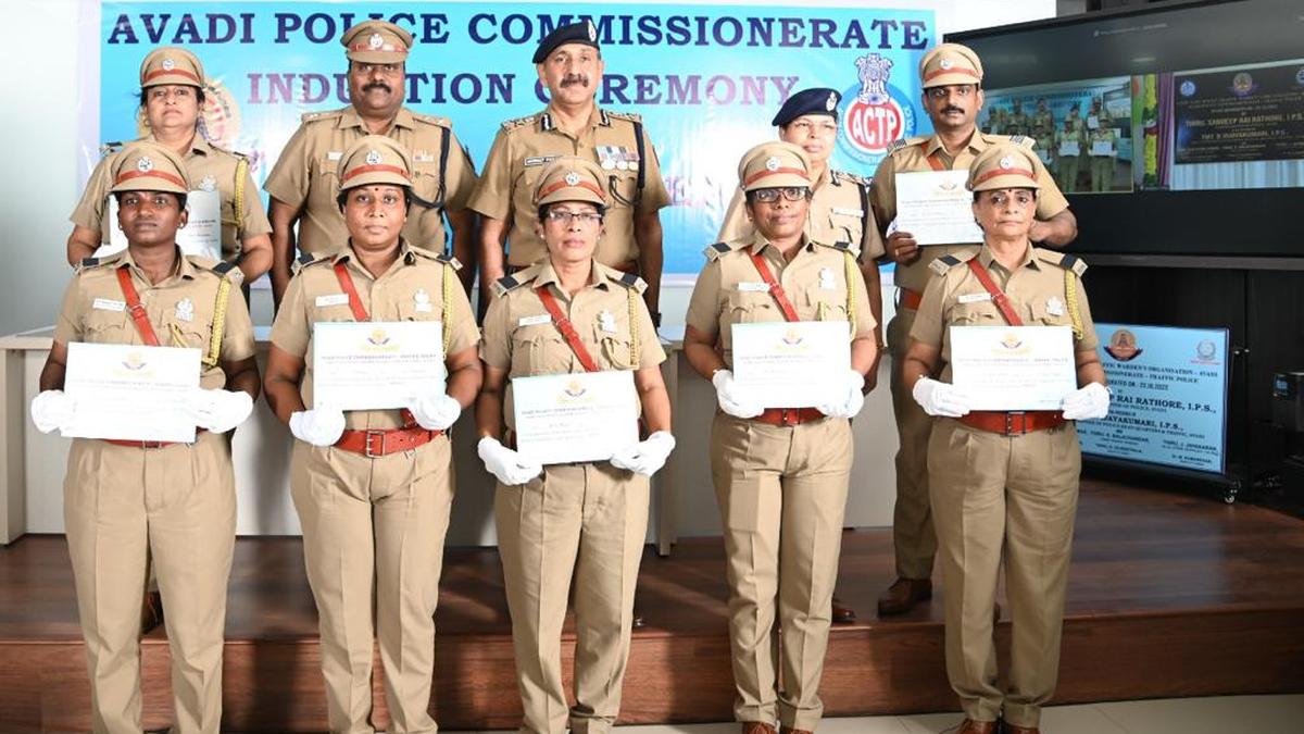 Six women inducted as traffic wardens in Avadi Police Commissionerate ...