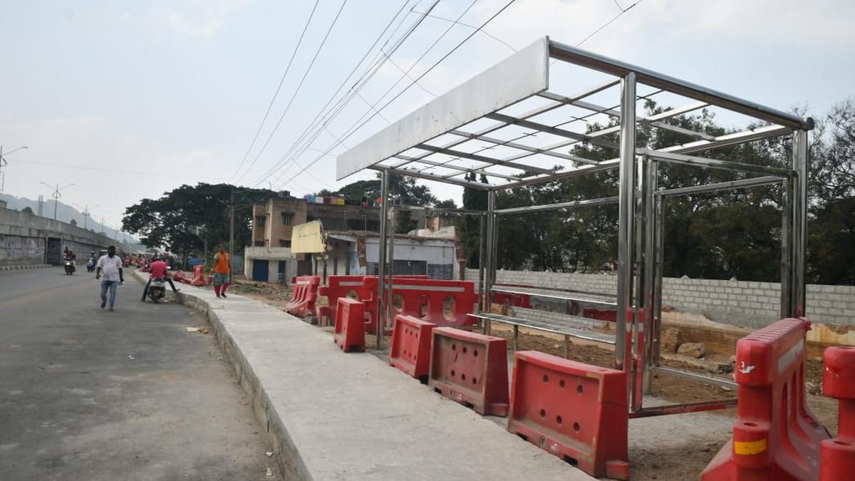 New bus bays on Chennai-Bengaluru highway in Vellore, Ranipet ...