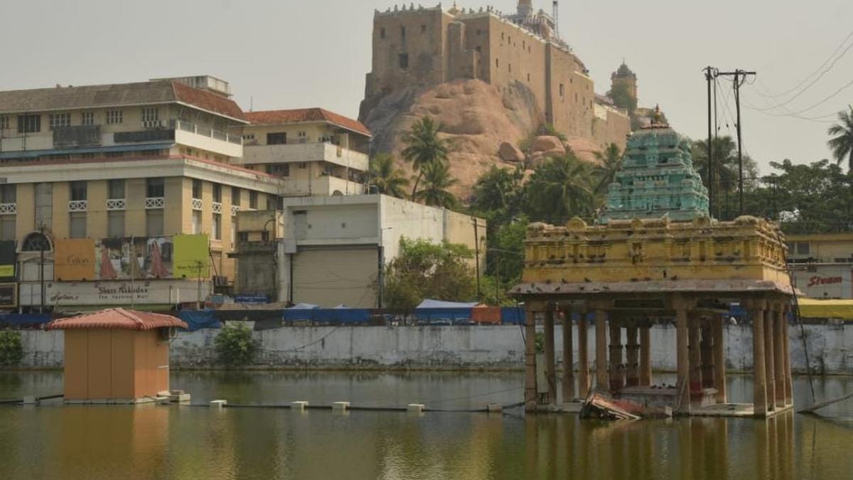 Teppakulam sound and light show ready for trial run - The Hindu