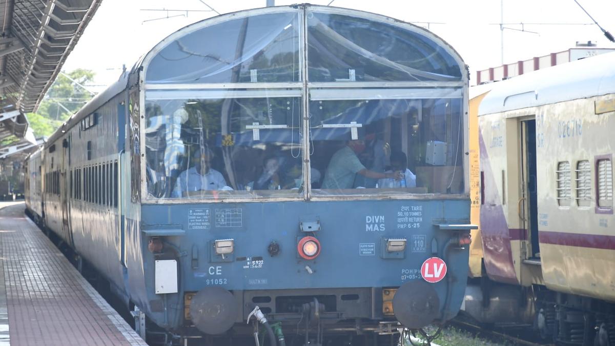 Inspection of Dindigul - Palani electrified railway line underway - The ...