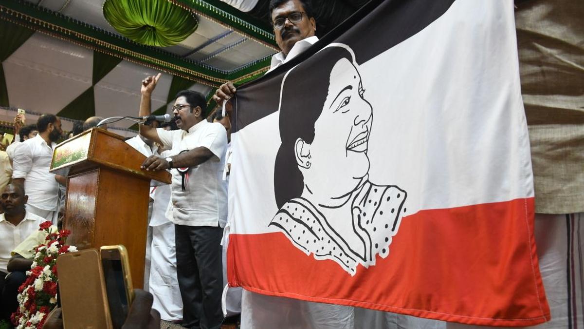T.T.V. Dhinakaran announces new party - The Hindu