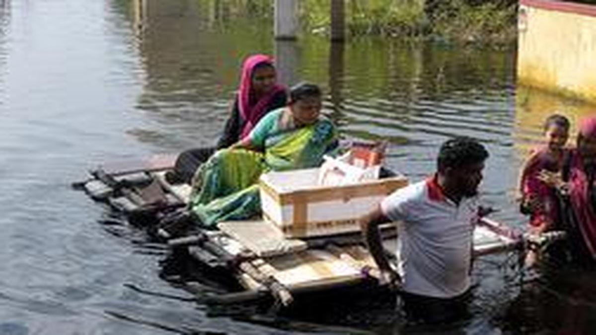 Parts of Thiruninravur waterlogged for 20 days - The Hindu