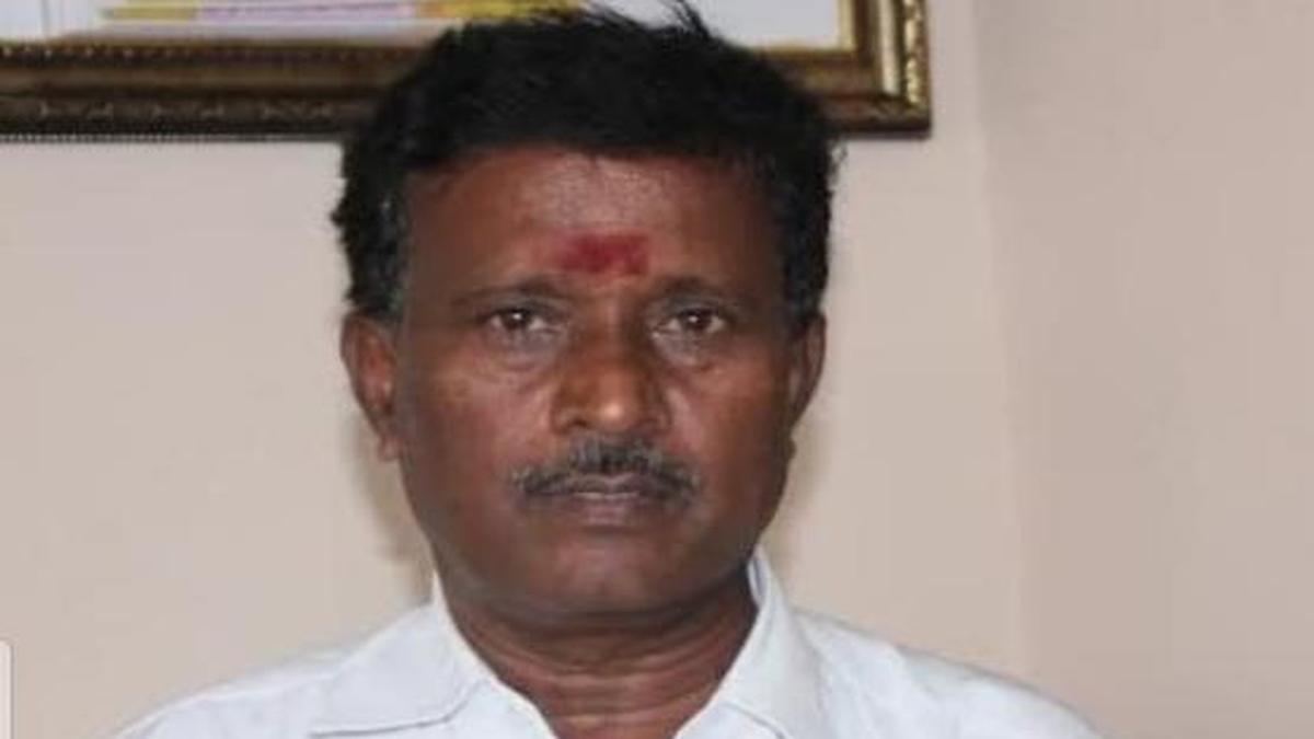 AIADMK’s Villupuram MP S. Rajendran killed in road accident in TN - The ...