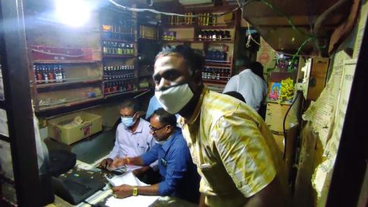 DVAC raids TASMAC shops overcharging customers in Vellore - The Hindu