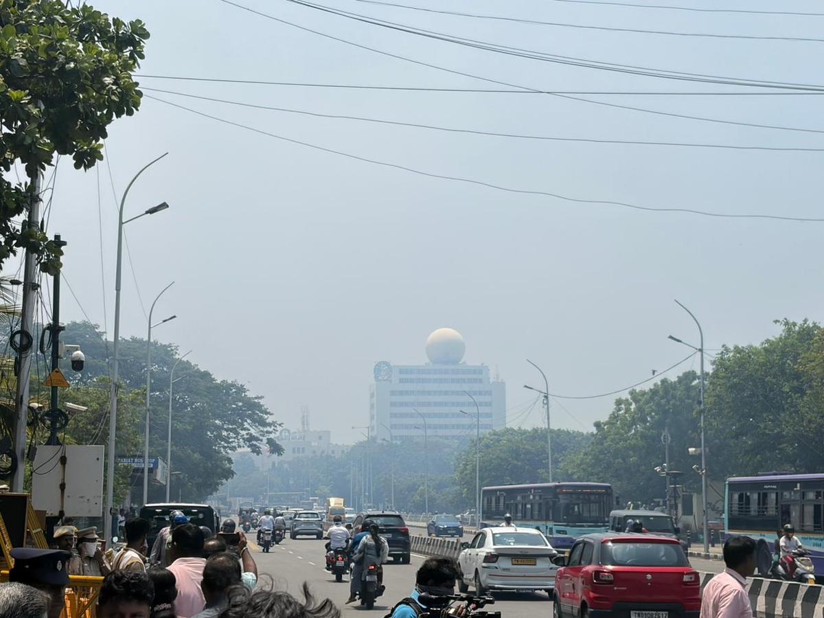 Heavy smoke emanates from Chennai Port as sulphur particles react to ...