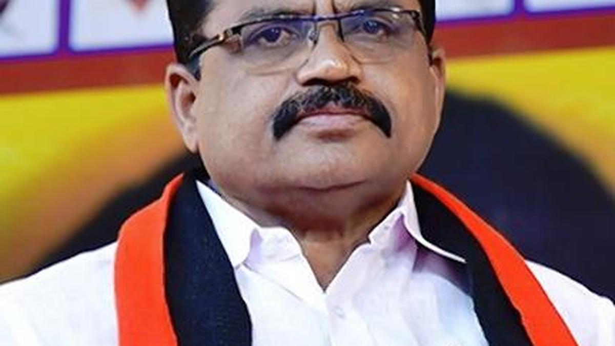 DMK wins Dindigul in style after 39 years - The Hindu