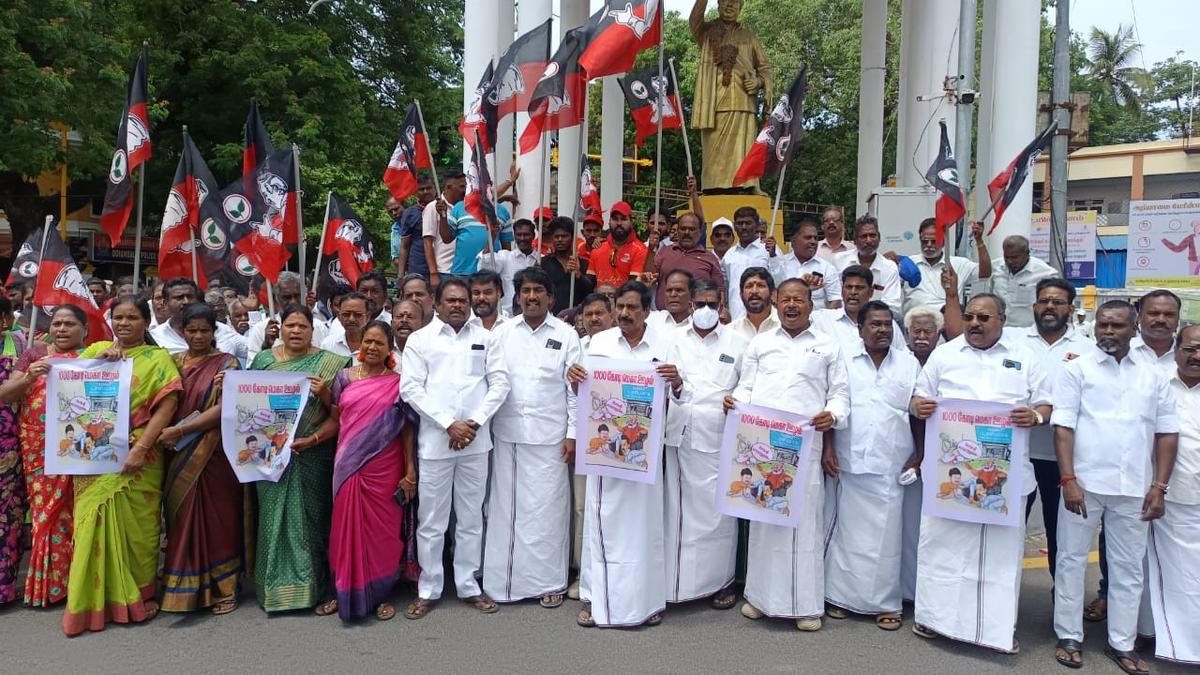 AIADMK organises protest against DMK’s ‘derogatory’ cartoon on Edappadi ...