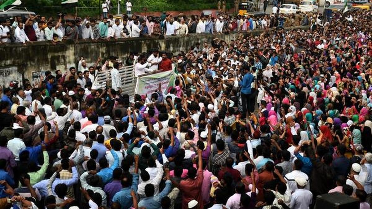 Muslim outfit protests police action - The Hindu