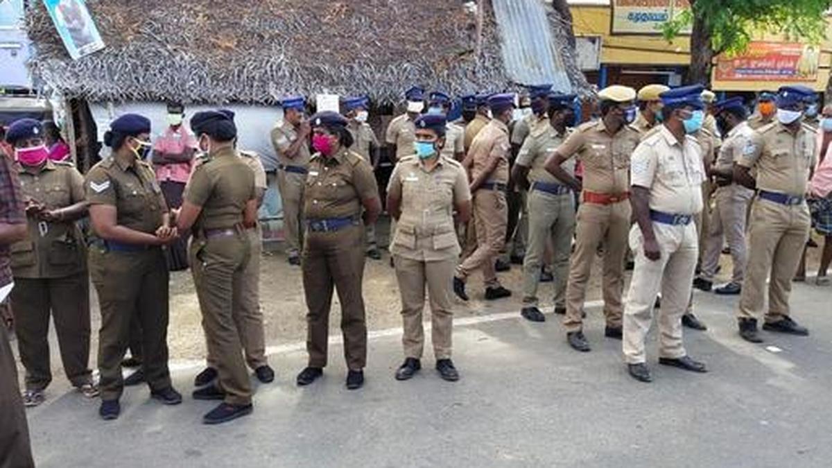 Auto driver’s death in Tamil Nadu's Tenkasi sparks allegations of custodial torture - The Hindu