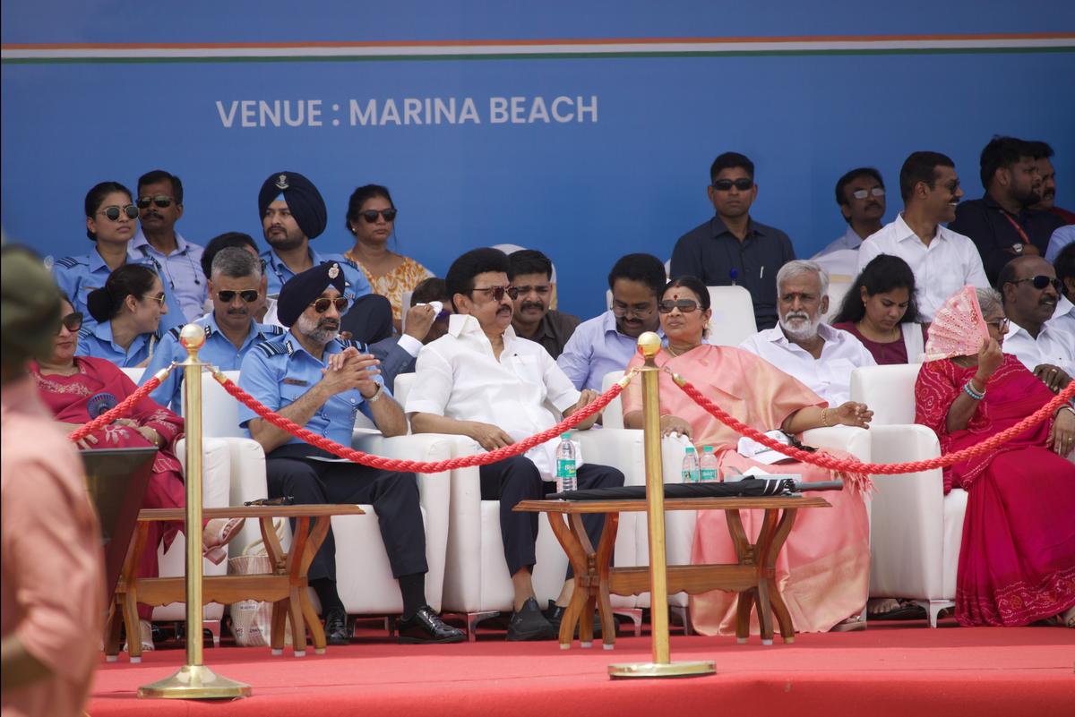 Chennai IAF air show 2024: In Pictures - The Hindu