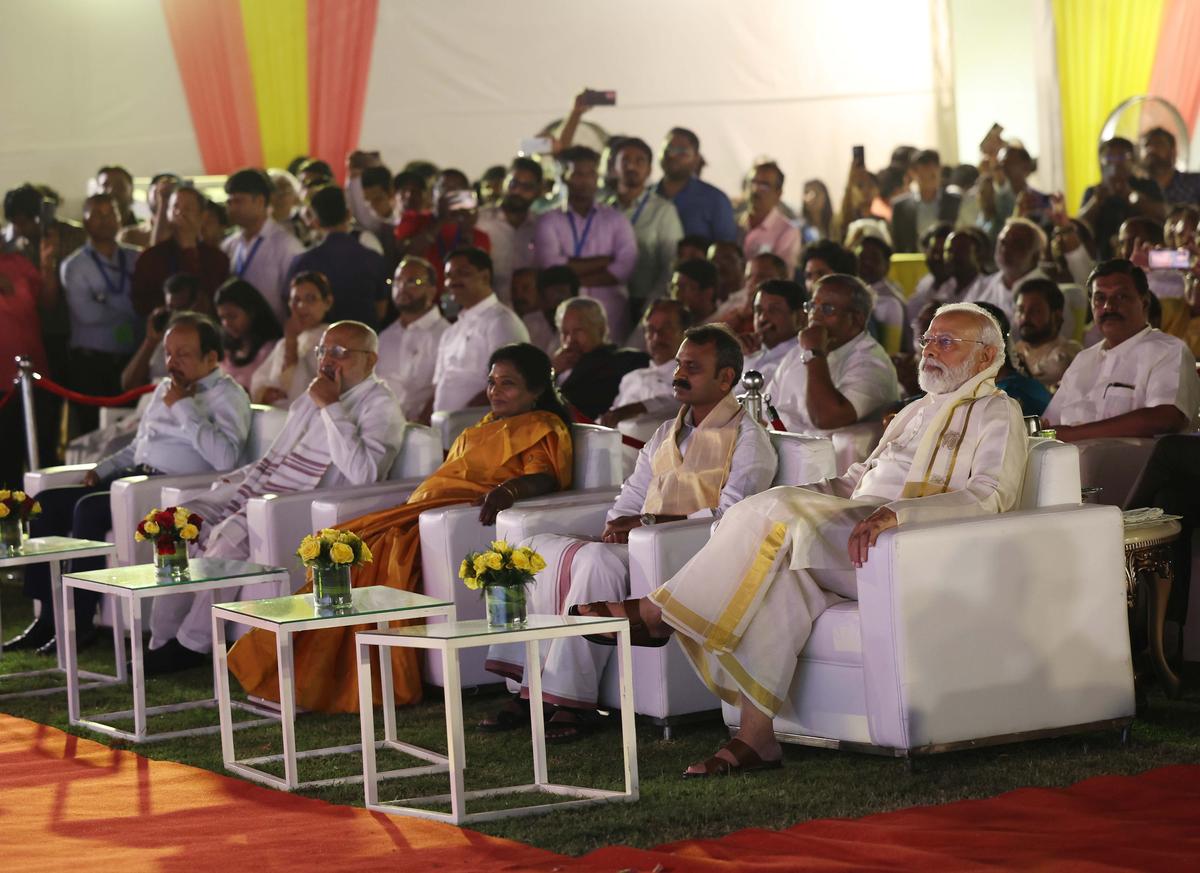 PM Modi harks back to ancient Tamil inscription on democracy, says ...