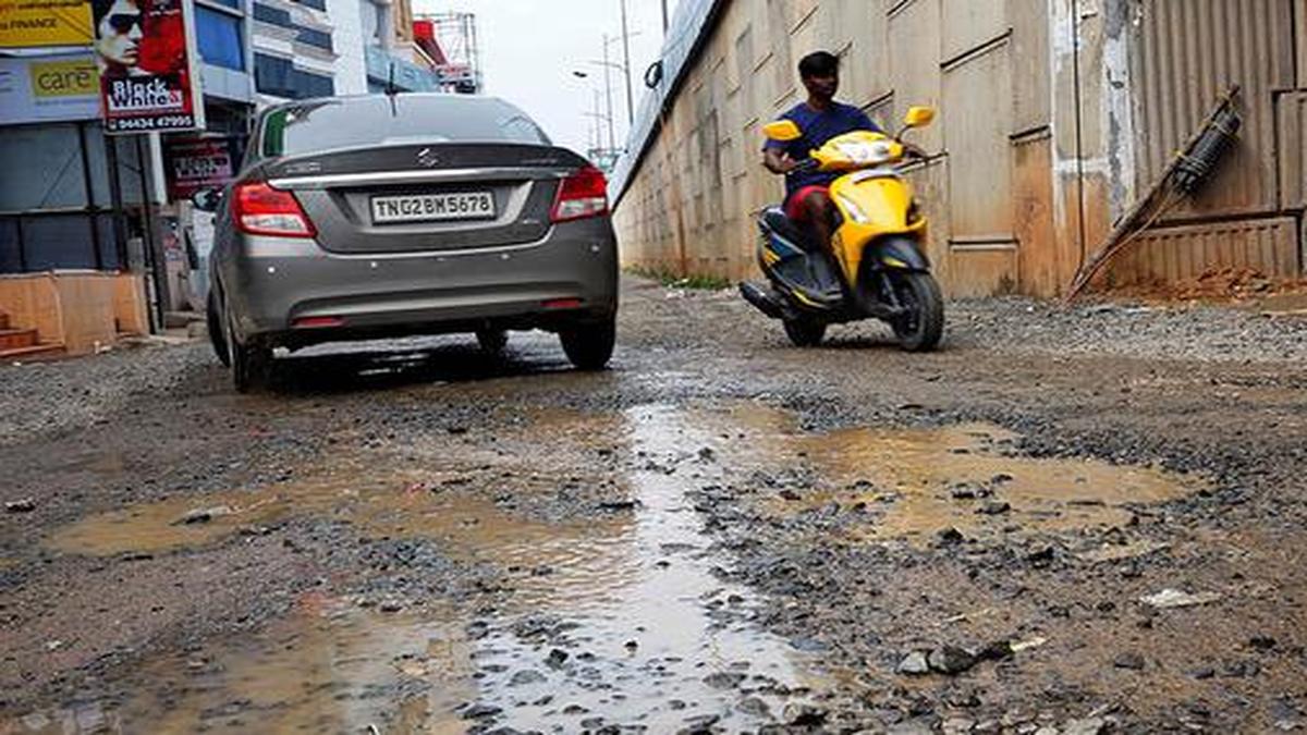 Residents complain of unfinished service lanes on 100 Feet Road - The Hindu