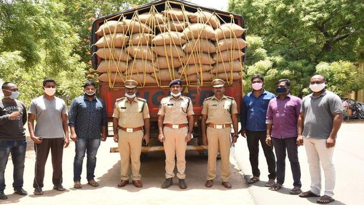 130 quintals of PDS rice seized, two held - The Hindu