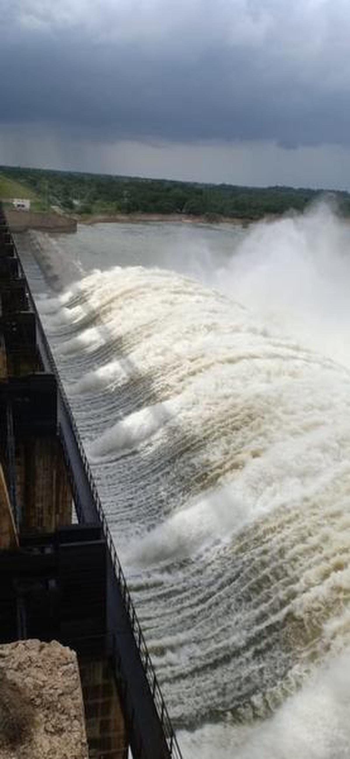 Krishna projects set to receive another bout of flood - The Hindu