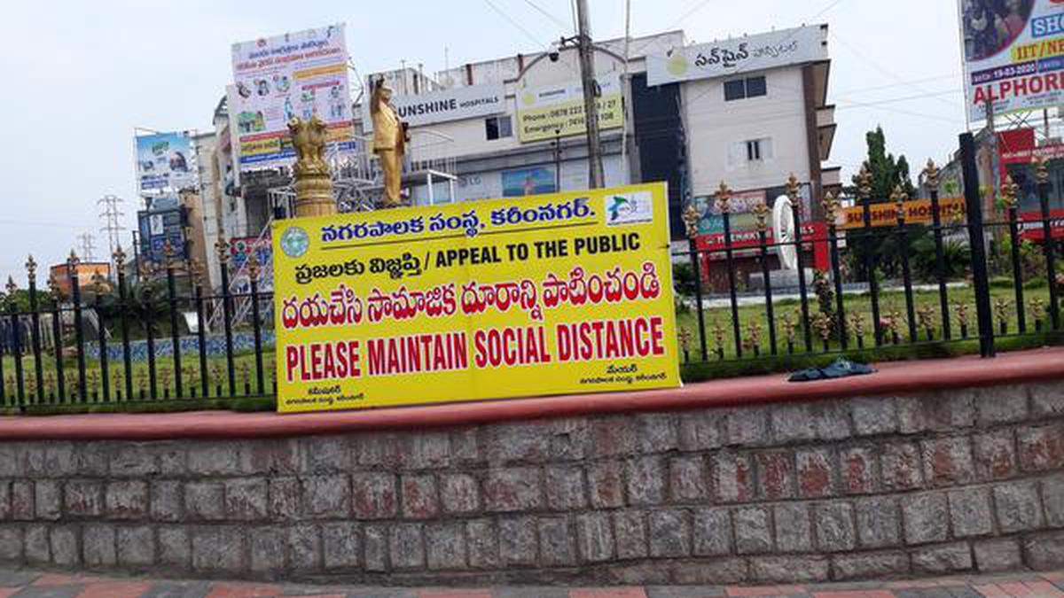 Now, extensive campaign on social distancing in Karimnagar - The Hindu