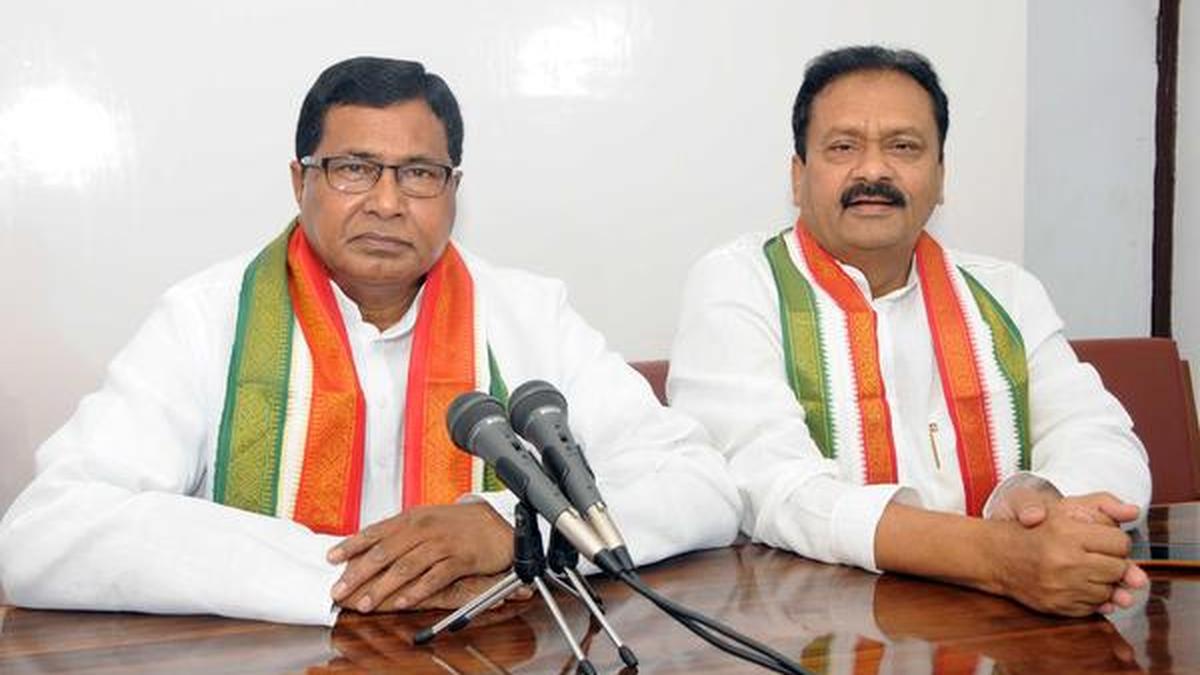 Jana Reddy cautions Govt. on borrowings - The Hindu