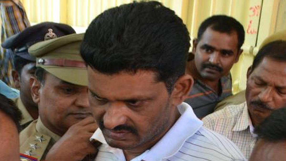 ACB arrests tainted ASI Mohan Reddy - The Hindu