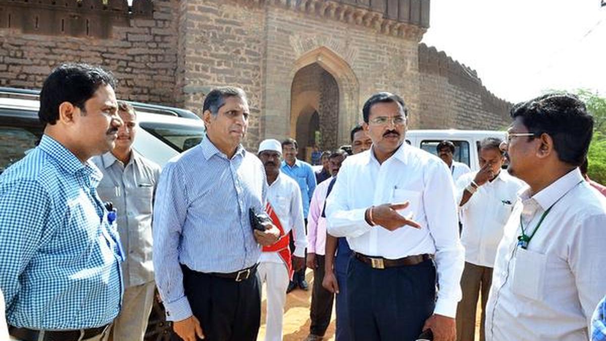 Domakonda Fort to be a tourist attraction - The Hindu