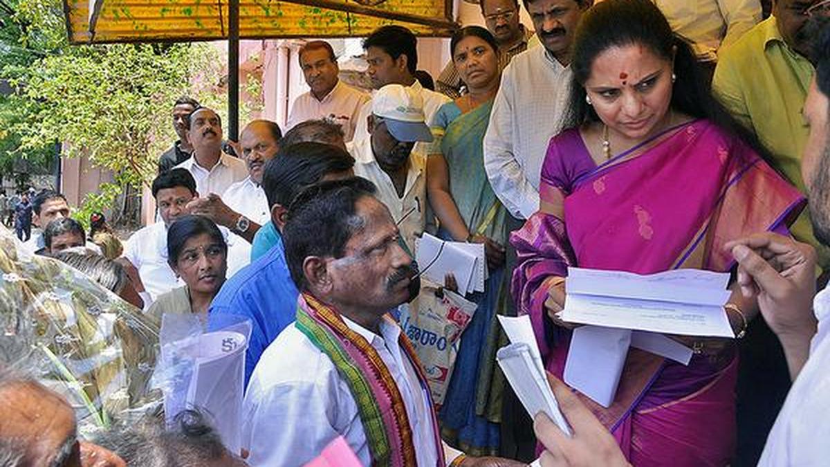 Yerukala body seeks easy loans for piggery - The Hindu