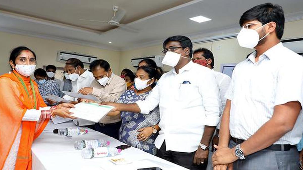 Distribution of food security cards to beneficiaries under way - The Hindu