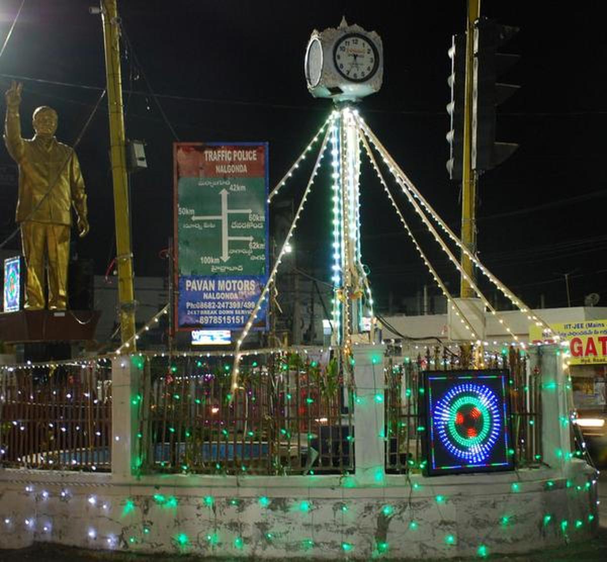 Heritage clock tower stuck in time - The Hindu