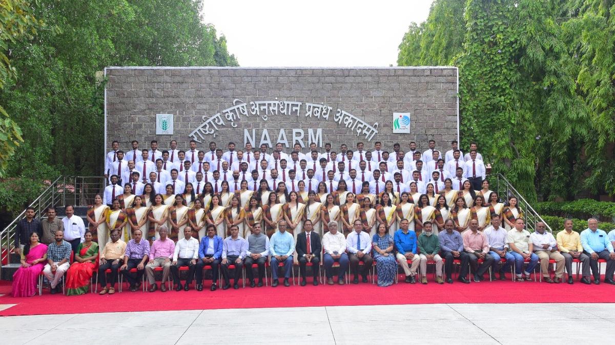 117 agri scientists complete foundation training at NAARM - The Hindu