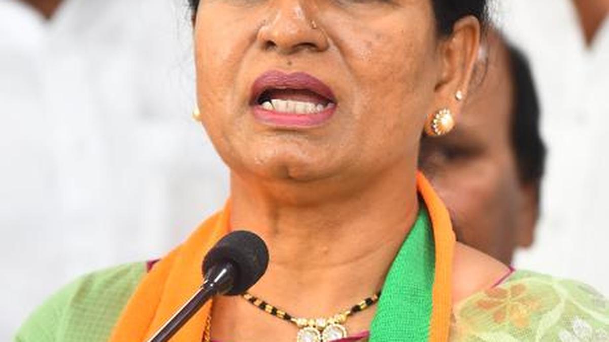 Leaders leaving Congress voluntarily: D K Aruna - The Hindu