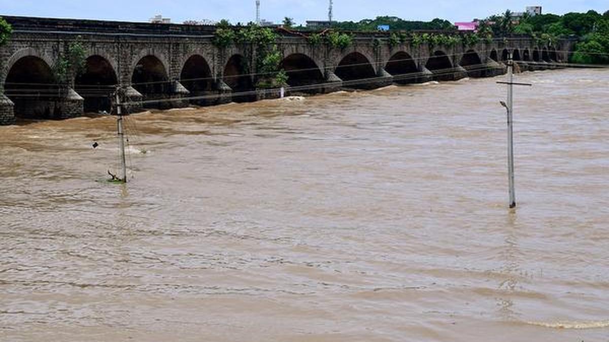 4,659 people evacuated from flood affected villages - The Hindu