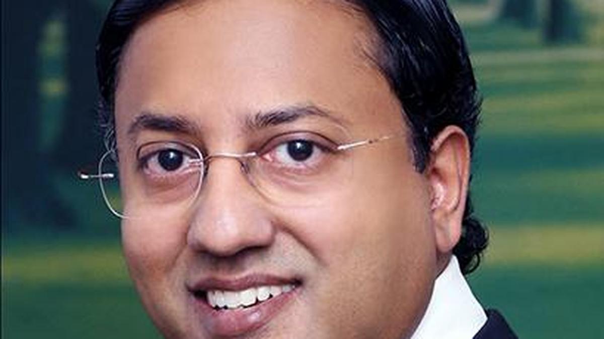 Dr Raghu Ram in Queen Elizabeth II’s honours list - The Hindu