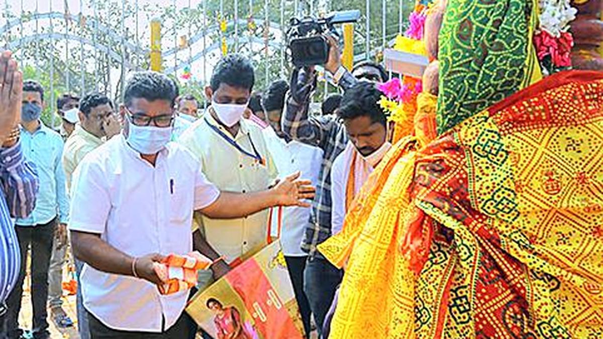 Arrangements in place at Medaram - The Hindu