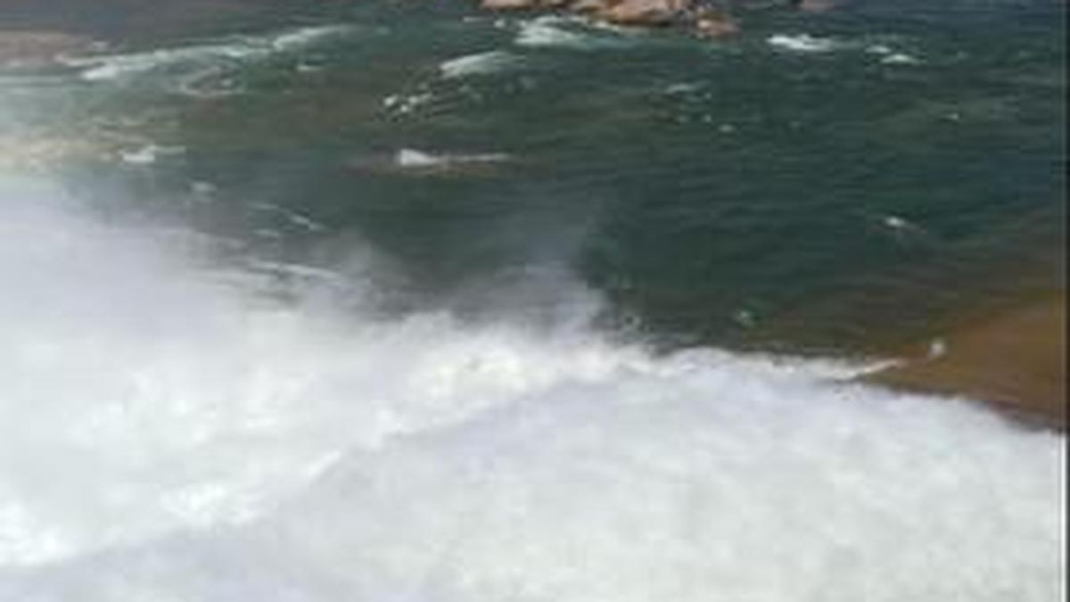 Karnataka releases water from Narayanpur dam - The Hindu