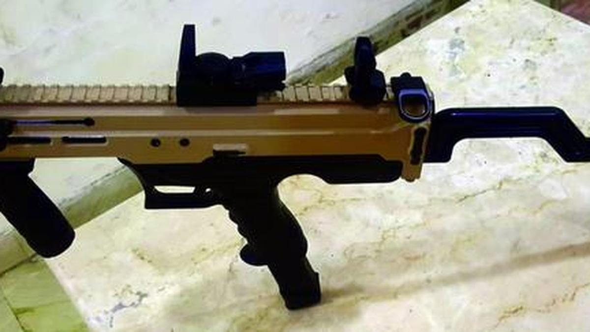 DRDO, Army develop India's first indigenous machine pistol - The Hindu