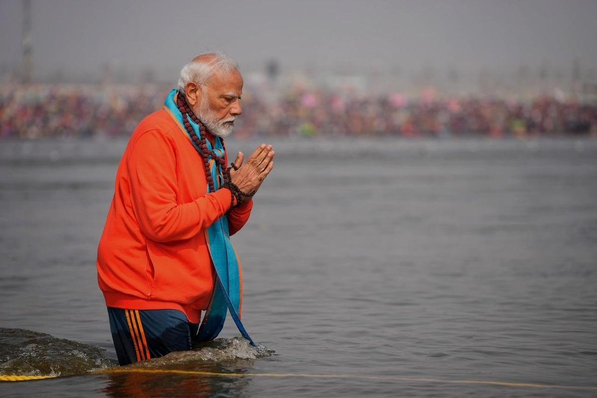 PM Modi at Maha Kumbh Mela, takes holy dip at Triveni Sangam - The Hindu