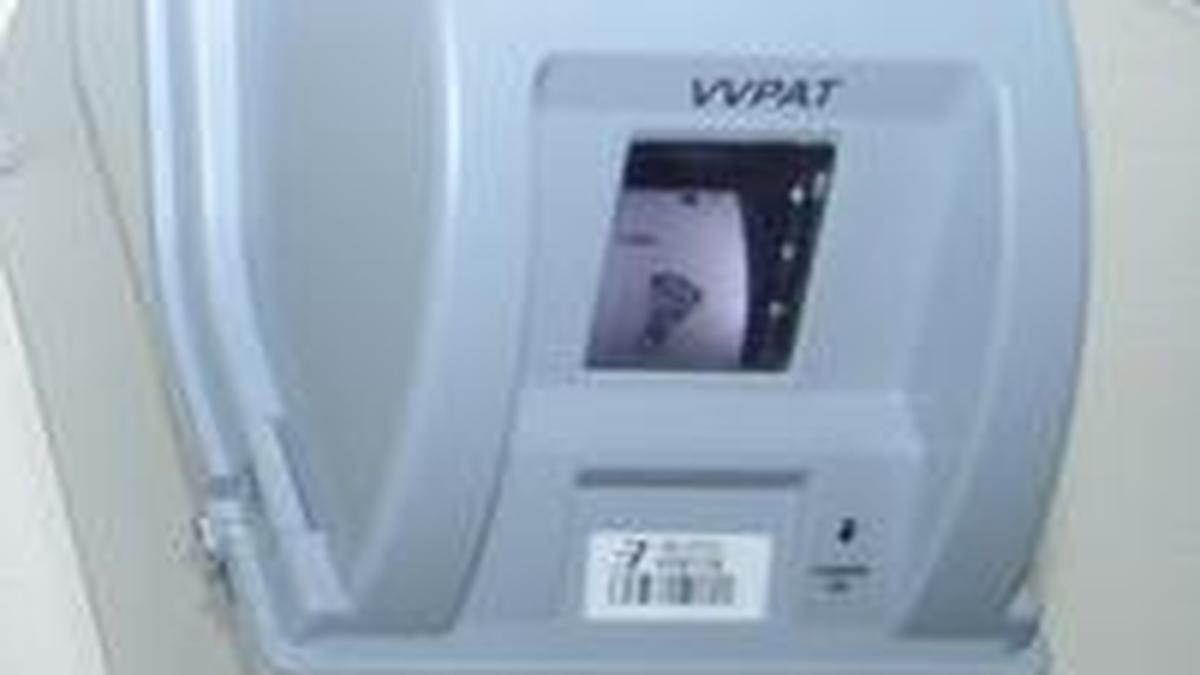 VVPAT machines don’t click pictures: Election Commission - The Hindu