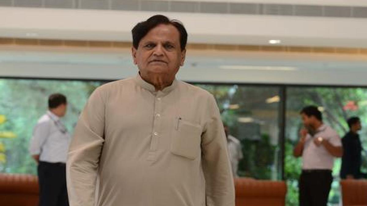 Congress Working Committee pays tribute to Ahmed Patel - The Hindu