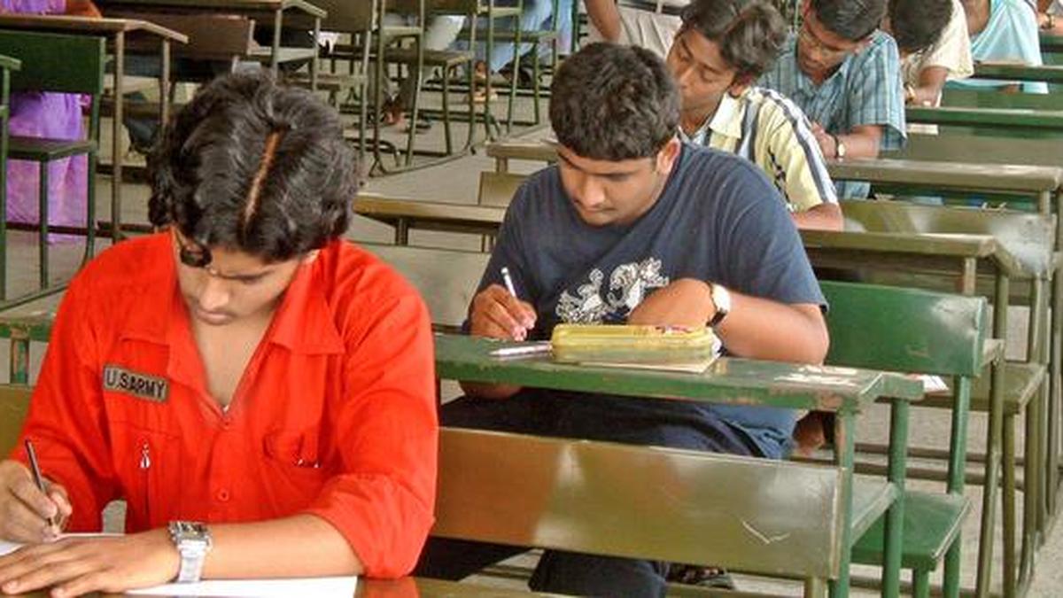 Bengaluru student emerges as Karnataka topper in JEE (Main) 2022 Paper ...