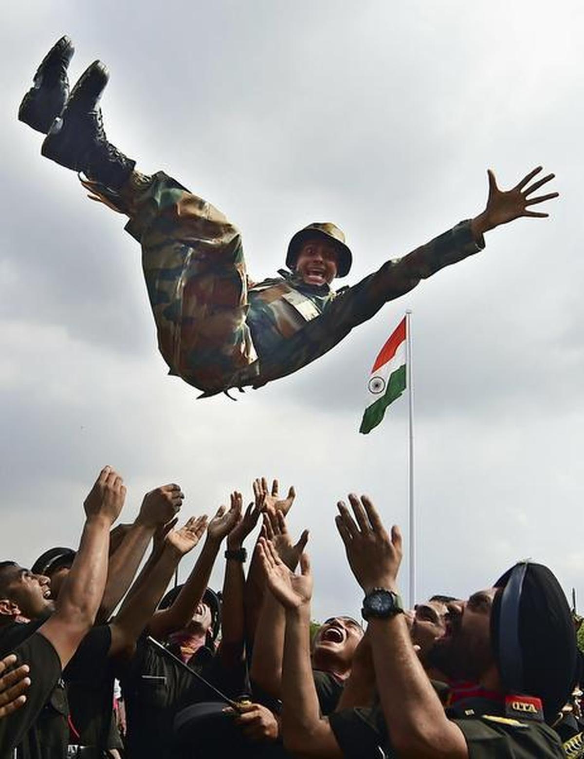 172 commissioned as officers of Indian Army - The Hindu