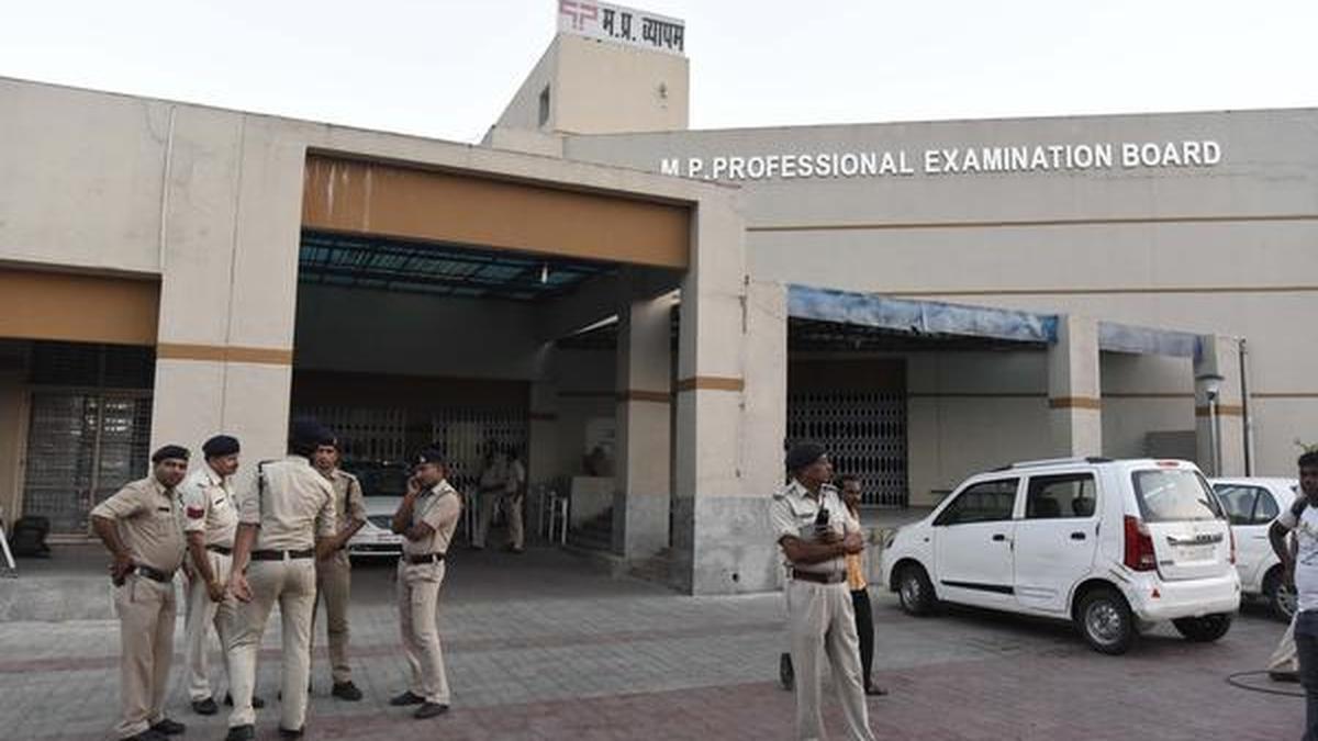 More than 100 persons convicted in Vyapam scam cases so far - The Hindu