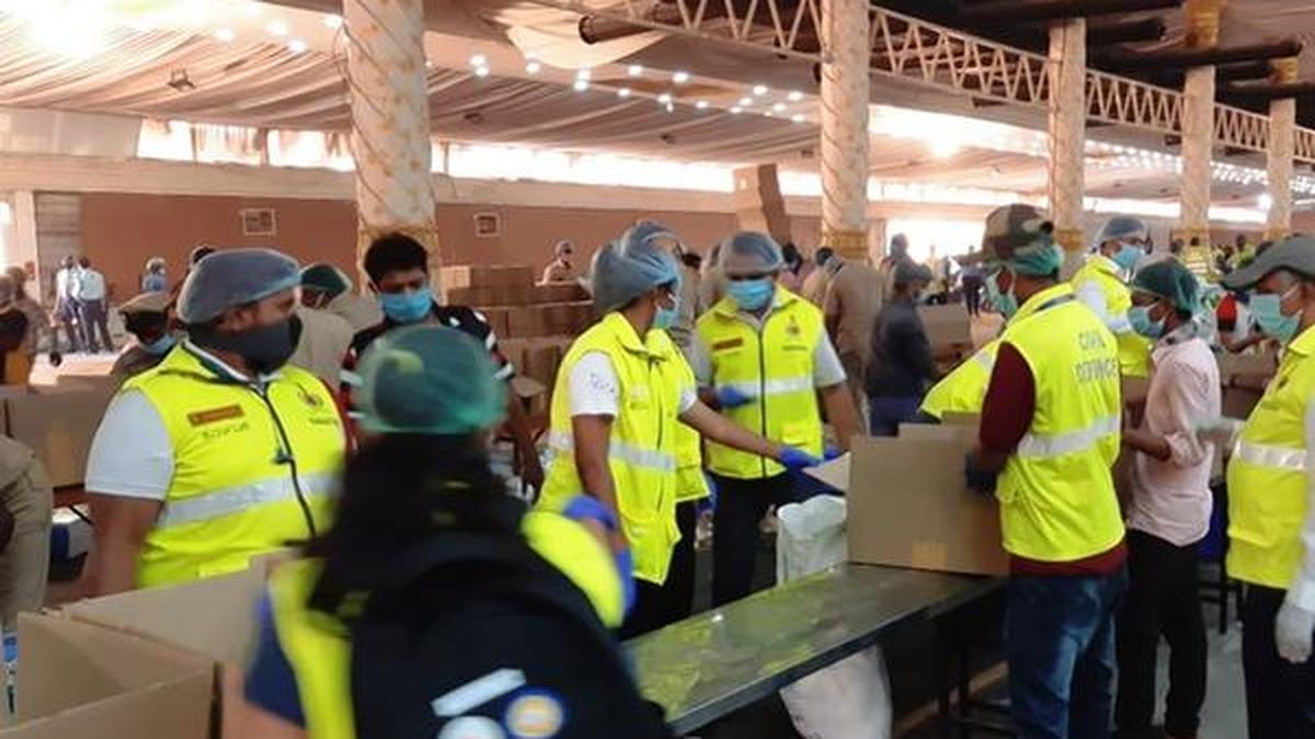 Civil Defence volunteers join containment efforts - The Hindu