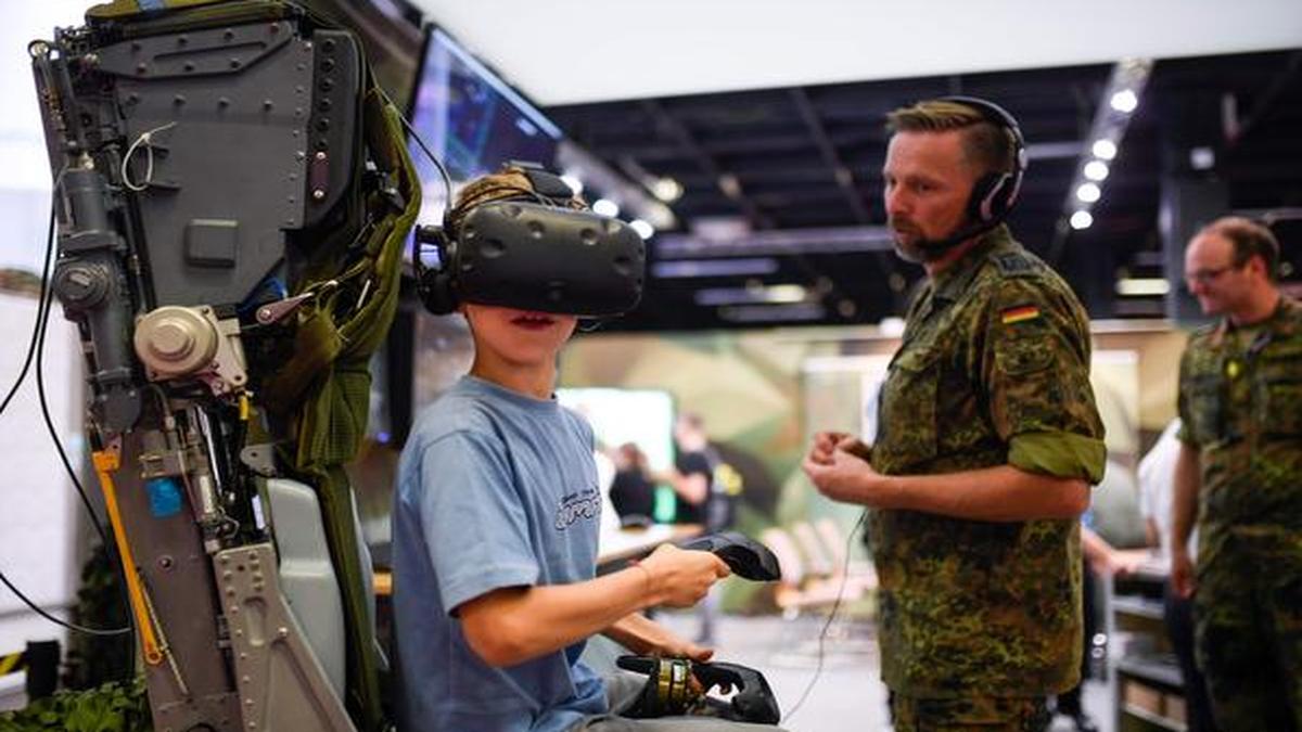 German army seeks computer enthusiasts - The Hindu