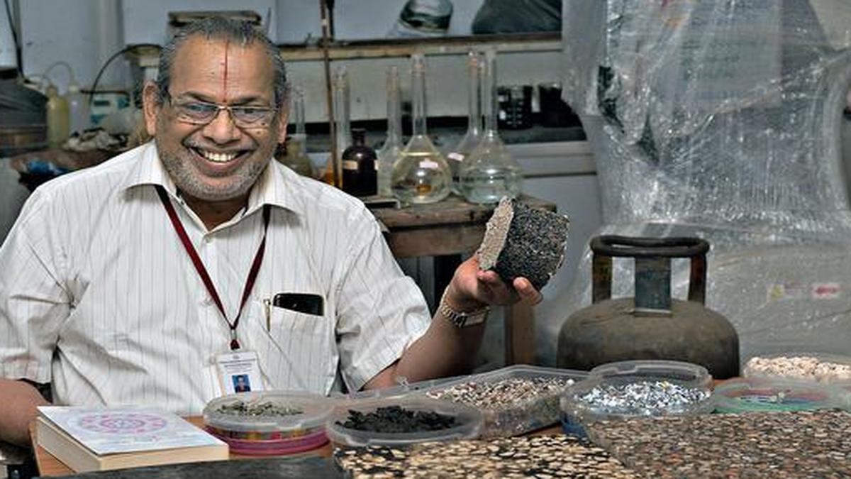 Plastic Man of India encourages a better plan for plastic disposal ...