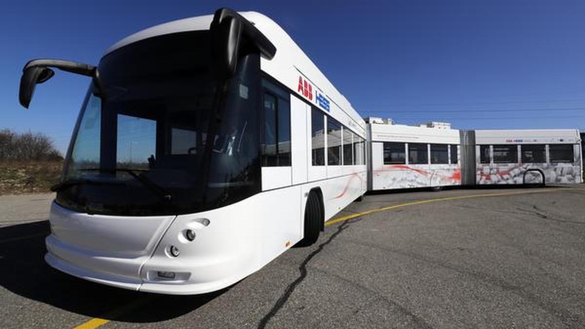 In Geneva, an electric bus sips energy at stops - The Hindu